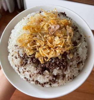 Ninh Binh’s Ant Egg Sticky Rice: A Unique Vietnamese Delight