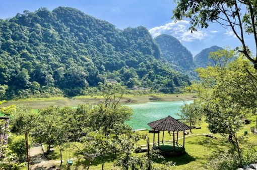 Thang Hen Lake: A Picturesque Destination for Nature Lovers